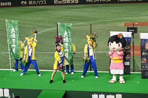 西濃運輸（大垣市）の応援団（1回戦） 第94回都市対抗野球 写真特集530 毎日新聞