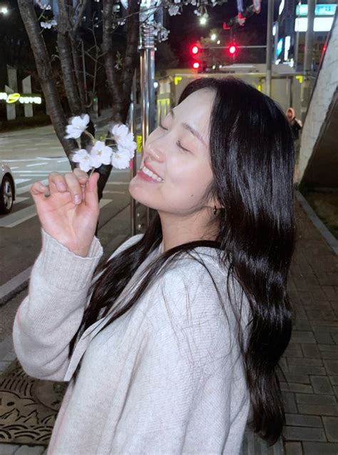 [잡담] 김혜윤 여친짤 미쵸따 인스티즈 Instiz 드영배 카테고리