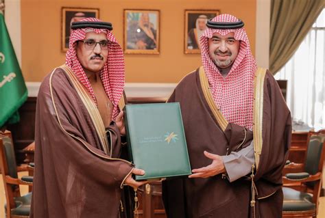 سمو نائب أمير منطقة تبوك يستقبل مدير فرع الموارد البشرية بالمنطقة نبض