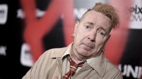Legendinių Pankų „sex Pistols“ Lyderis Rungsis „eurovizijos“ Atrankoje