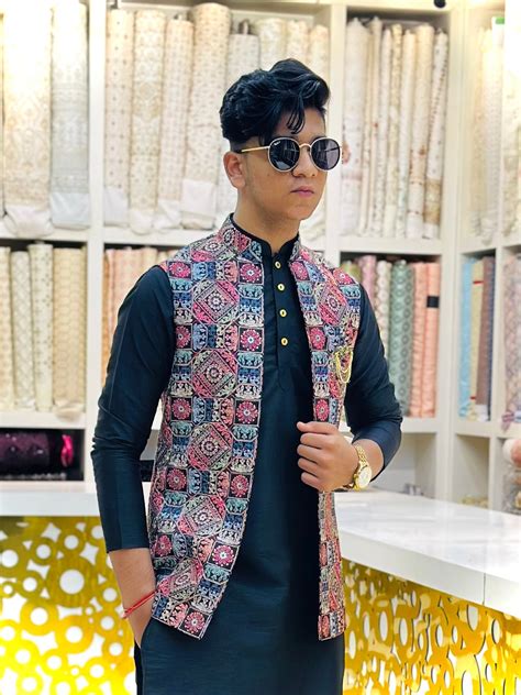 kacchi work koti set vr designers