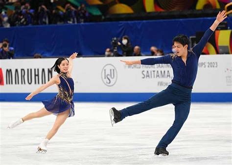 【photo】世界フィギュアで初の金メダル！“りくりゅう”こと三浦璃来＆木原龍一ペアの華麗な演技を激写 The Digest