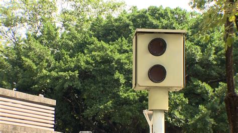 基進參選人推腦袋壞掉政見 測速器改比基尼圖 東森最即時最快速新聞
