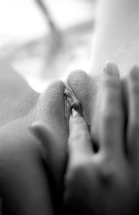 White Hand Finger Black And White Skin Porn Pic Eporner