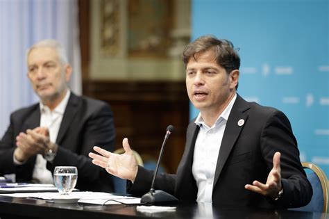 Axel Kicillof Cargó Contra Milei Está Flojito De Papeles En Relación