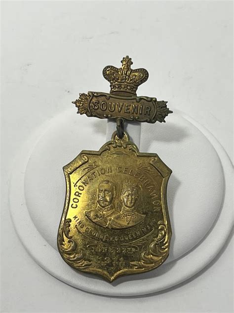 1911 King George V Queen Mary Coronation Medallion Gem