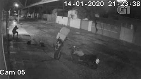 Vídeo Policial Civil Reage E Atira Em Assaltantes Em Natal Rio