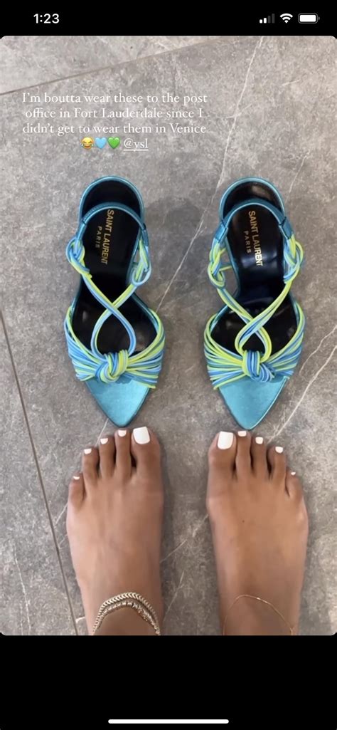 Mia Khalifa Feet Rmiakhalifafeett