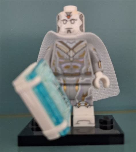 White Vision Lego Marvel Minifigur Serie 2 Kaufen Auf Ricardo
