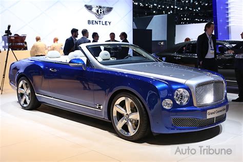 [14 La오토쇼] 호화요트 못지 않은 여유 벤틀리 컨버터블
