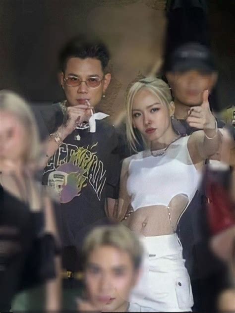 Ngậm hoa lãng tử thế Rap
