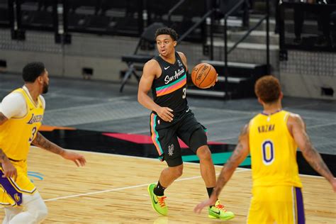 Game Preview San Antonio Spurs Vs Los Angeles Lakers Pounding The Rock