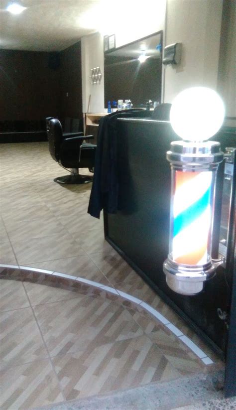Imperio Barber Studio opiniones fotos horario número de teléfono y dirección Salones de