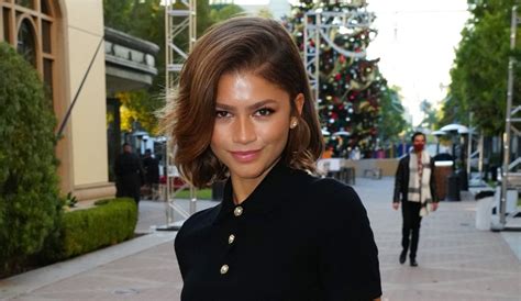 Zendaya Brings Preppy Style In Checkered Skirt To ‘euphoria Fyc Event