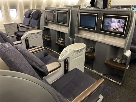 United Airlines First Class 777