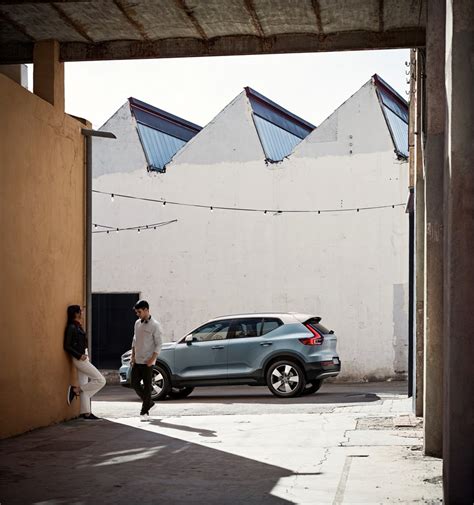 Xc40 Momentum Exterior Volvo Cars Global Media Newsroom