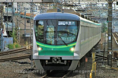 東京メトロ常磐線松戸駅 16000系の写真素材 205481268 イメージマート
