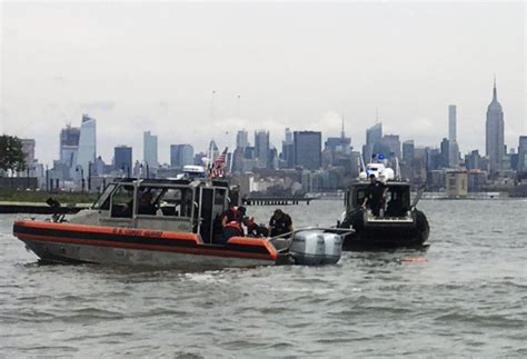Is Skydiving Safe Navy Seal Dies In New York City After Parachute