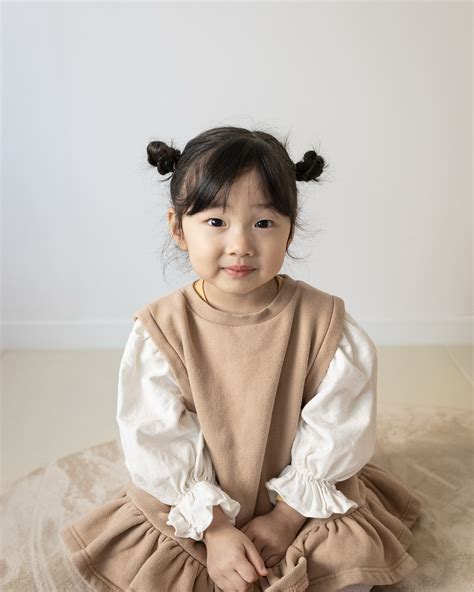 강선후 [윤슬 ♥ 지우] 방학 시작한지 3일째 첫 겨울방학이라 늦잠도 자고 오붓하게 보낼 생각에 내가 더 들떠있었는데 학교에서 만들어온 시간표에 좌절 ㅠ 기상시간이 7