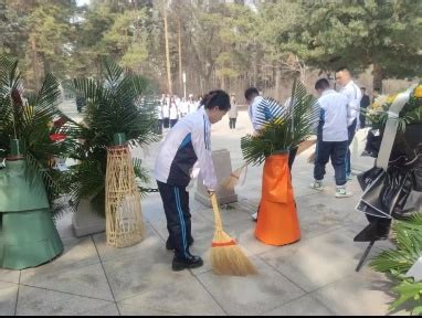 缅怀先烈 展望未来 智能制造技术学院组织开展祭扫哈尔滨烈士陵园烈士墓活动 黑龙江职业学院智能制造技术学院