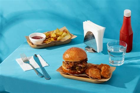 맛있는 패스트 푸드 식사를 닫습니다 무료 사진