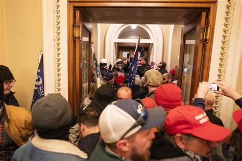 Assalto A Capitol Hill Ecco Chi è Eugene Goodman Il Poliziotto Nero