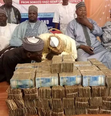 Sokoto Senator Gives N142m Grant To 2840 Students Vanguard News