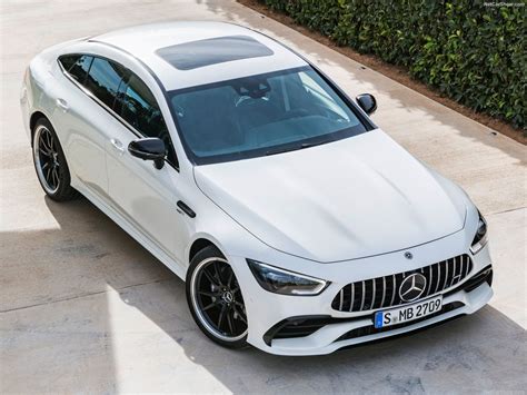 مشخصات فنی و قیمت نسخه‌های مختلف مرسدس بنز Amg Gt سدان، اعلام شد زومیت