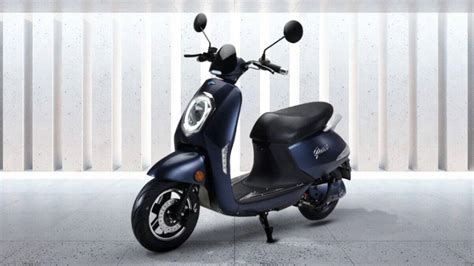 Ev Buying Guide Poise Grace E Scooter With Range Up To 140 Km Know Price And Features Ev
