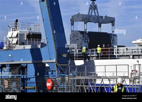 8 Tons Of Mox A Nuclear Fuel That Contains More Than One Oxide Of Fissile Material Usually