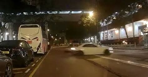 寶馬觀塘連撞三車後司機逃去 演員黃華和駕夜更的士被撞 11 38 20230209 港聞 即時新聞 明報新聞網