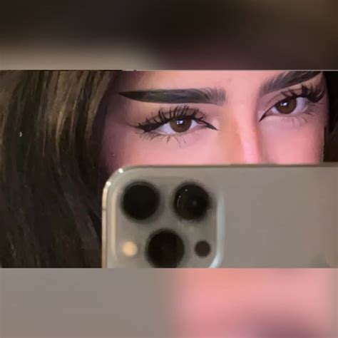 Pin Di 𝓈𝒶𝓁𝓂𝒶 Su افترات 🌸