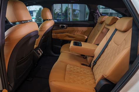 Kia Sorento 2025 Giá lăn bánh thông tin xe khuyến mãi tháng 07 2025