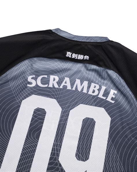 Dorai トレーニングtシャツ Black Grey Scramble Japan