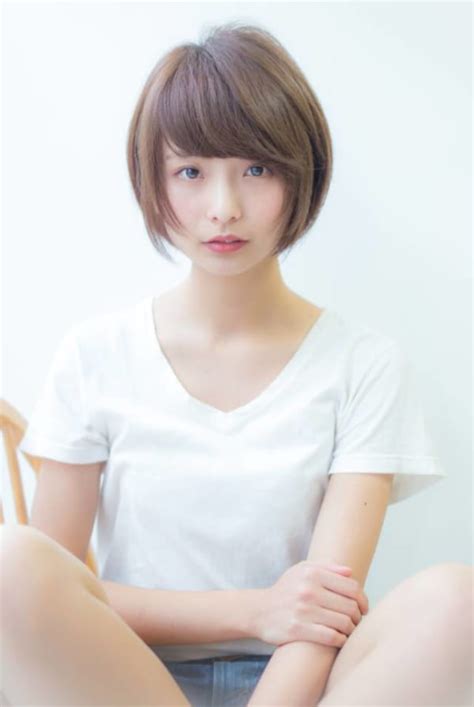 丸顔 50代 髪型 ぽっちゃり ショート