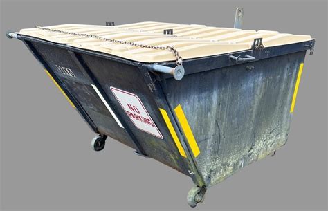 3 Yard Rolling Dumpster With Lids In Very Good Live And Online