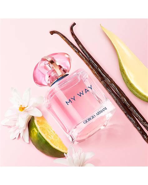 17 Best Sexy Perfumes For Women In 2024 Top Sexiest Fragrances