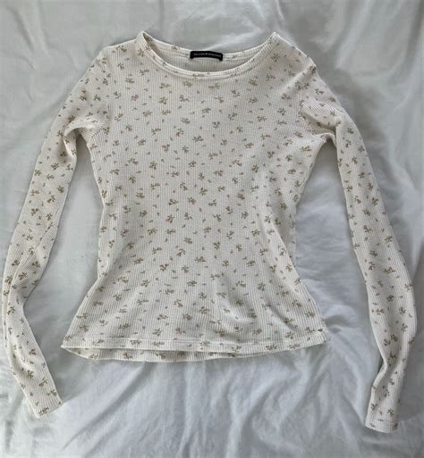 Brandy Melville Floral Top In 2023 Clothes 90s Inspired Outfits