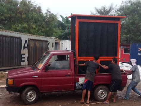Warung Container Rokus