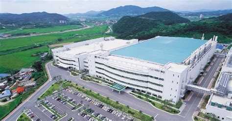 단독 Db월드 지분 추가매입한 Db하이텍 12인치 파운드리 힘 싣는다