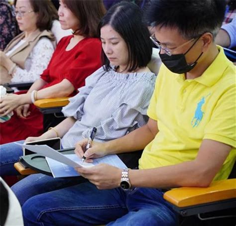浦东 进才实验小学迎接党的二十大 立德树人铸师魂——师德师风建设月活动