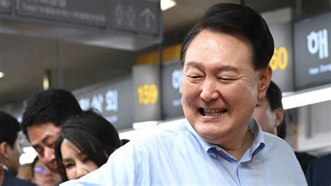 정치 윤 대통령 휴가지 저도는 어디 김은경 왜 미래 짧은 분들이 1인 1표 띵동 정국배달 Ytn