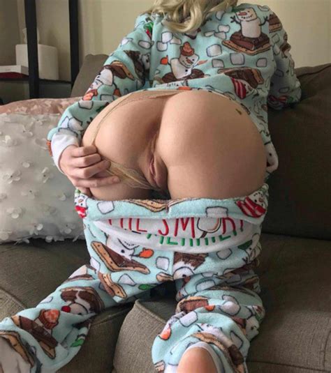 Pyjamas Porn Pic Eporner