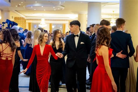 Studniówka 2024 Piękne pary na podlaskich studniówkach Kurier Poranny