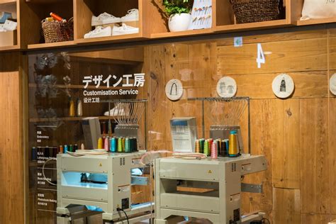写真113118｜「無印良品 銀座」日本初mujiホテルand食堂 衣食住が揃う世界旗艦店、焼きたてパンや有機野菜も ファッションプレス