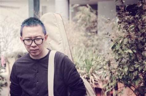 孙大剩吉他谱 白亮 赵静 掉进人堆也找不见的孙大剩谈起梦想还在努力的孙大圣 钢琴谱网