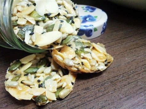 Biskut Almond Crunchy Stacy Mcfarland