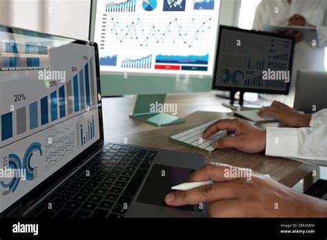 Google Analytics Dashboard Hi Res Stock Photography And Images Alamy
