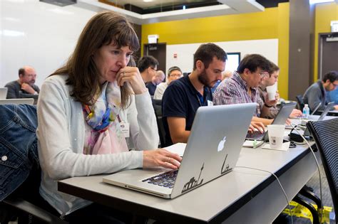 Qué Titulaciones Existen Relacionadas con la Informática