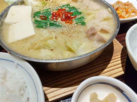 博多もつ鍋『蟻月』 の～んびりま～ったり致しませう。